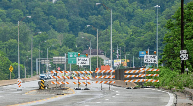 3935562_web1_VND-BridgeClosed100-011021