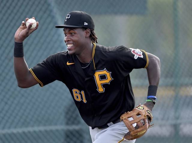 3970559_web1_GTR-BucsCruz01-030521