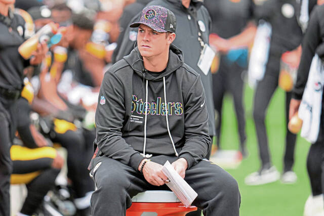 QBs Will Howard, Mason Rudolph ‘splitting reps’ at Steelers voluntary ...