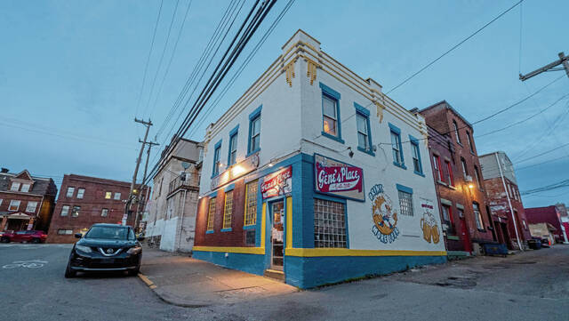Hemingway’s heartbreak and the long decline of Oakland’s bar scene