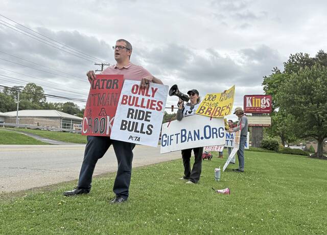 Protesters call for state gift ban and end to Pittsburgh rodeo at Sen ...